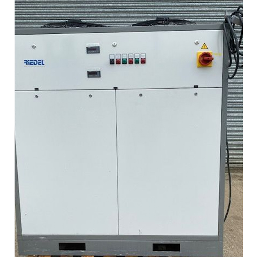 CARRIER 302 KW INDUSTRIAL WATER CHILLER | Used Water Chillers