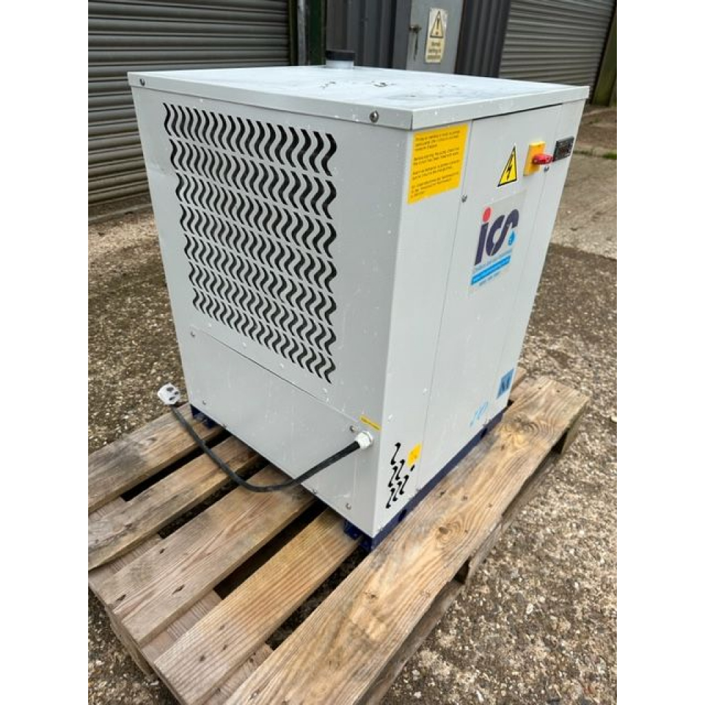 ICS MTA TAE EVO M10 – 4.4 KW INDUSTRIAL WATER CHILLER | Used Water Chillers